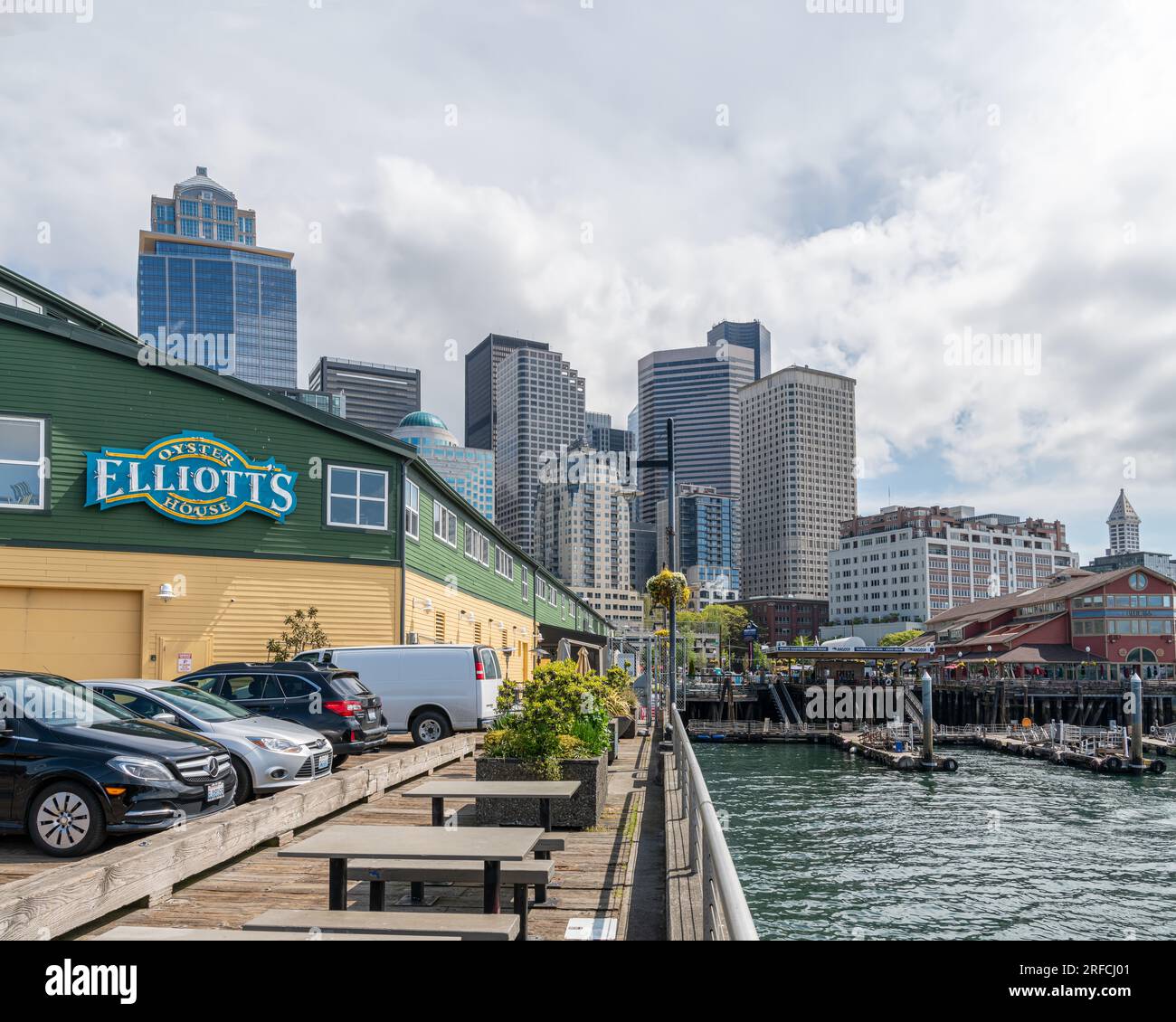 Downtown Skyscrapers from Pier 56 with pleasure boat mooring pontoons ...