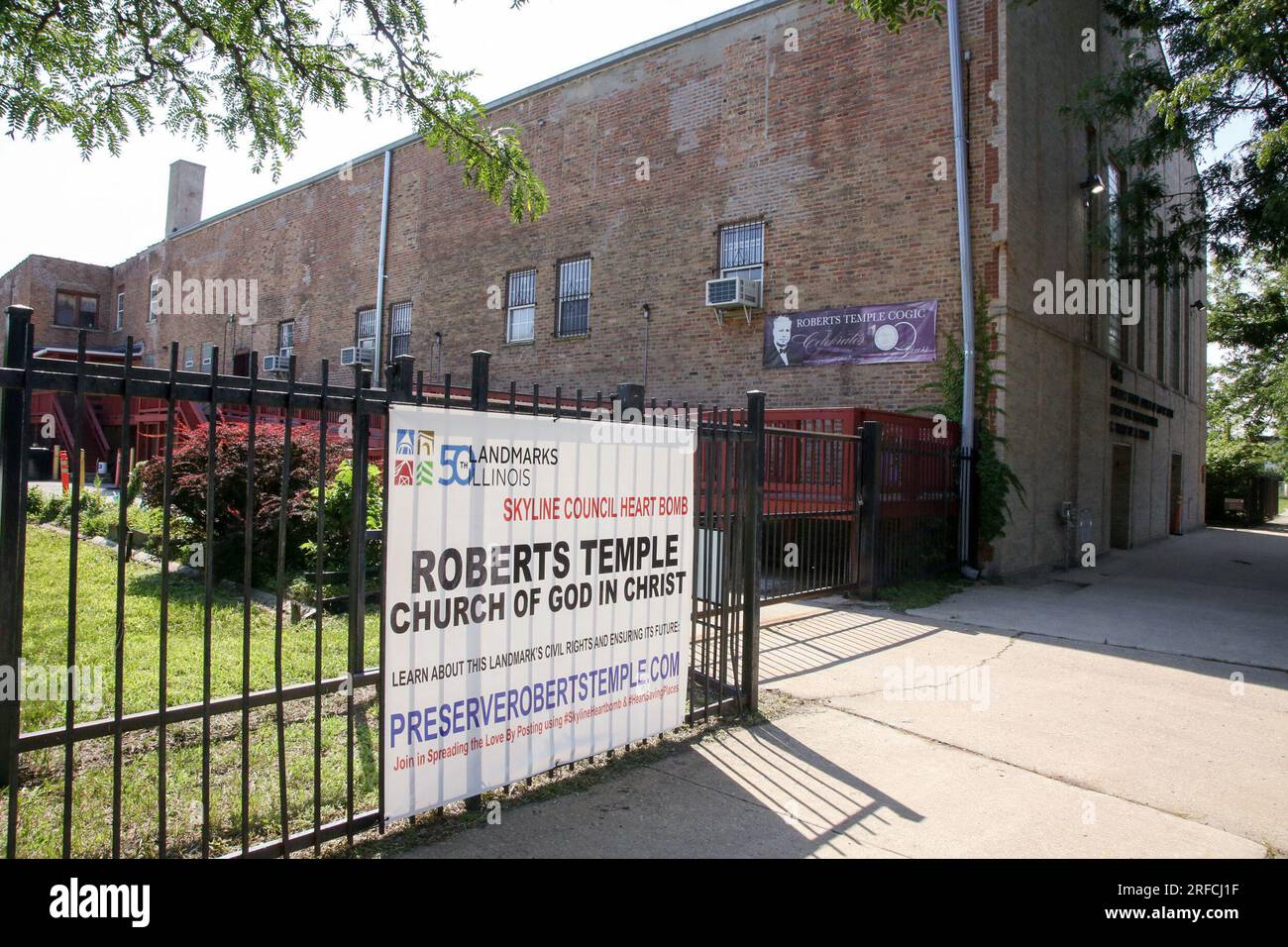 Roberts Temple Church of God in Christ where the site of Emmett TillÕs ...