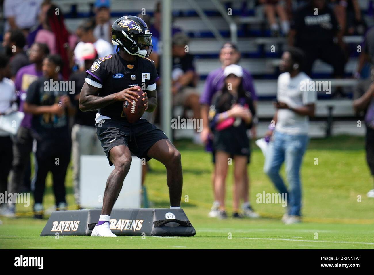 Baltimore Ravens quarterback Tyler Huntley works out during his team's ...