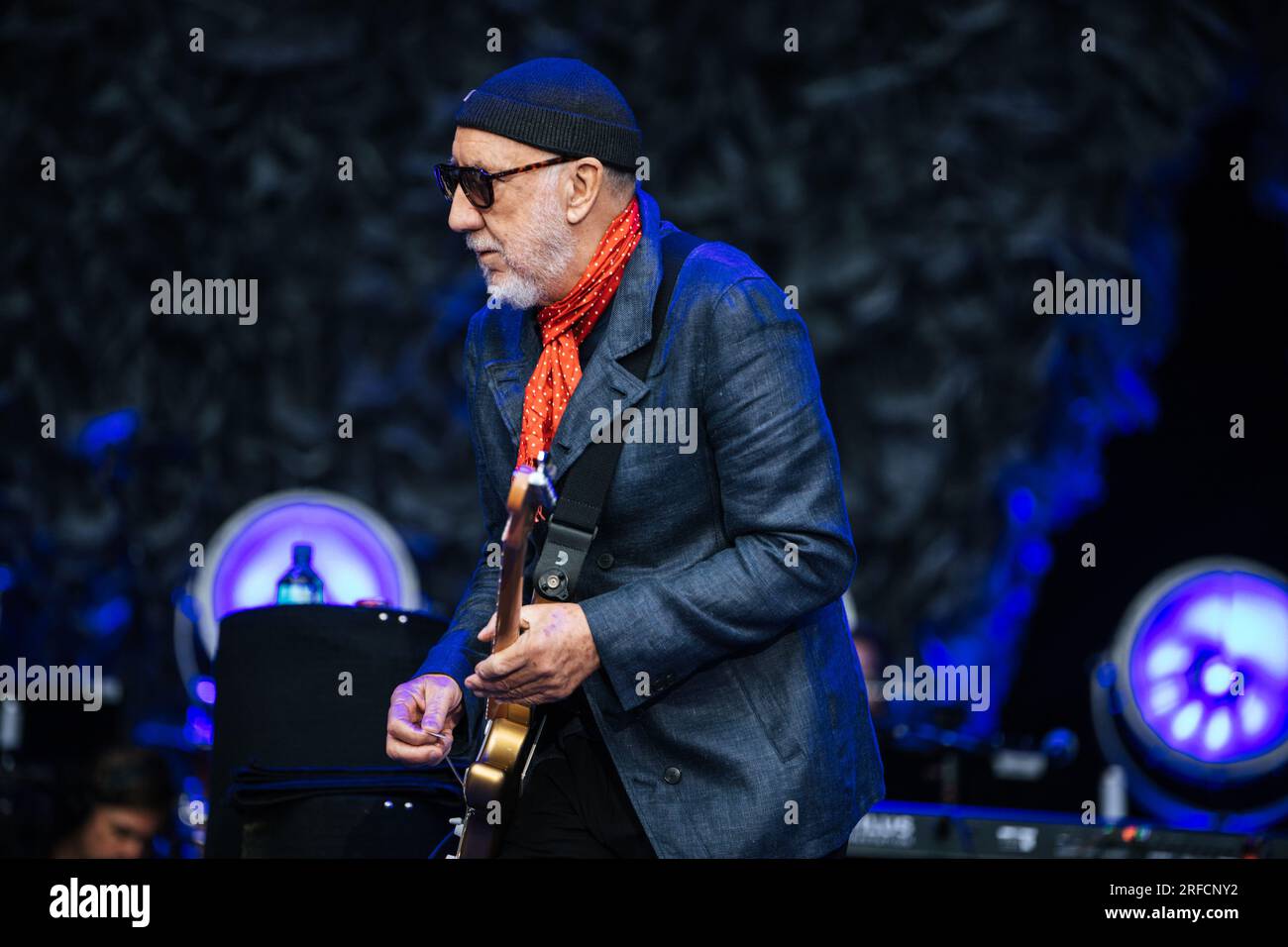 The Who perform live at totally wicked stadium st helens uk, 21st July ...