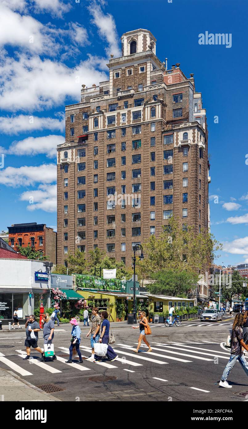 Greenwich Village Landmark: 1 Christopher Street is one of the few high ...