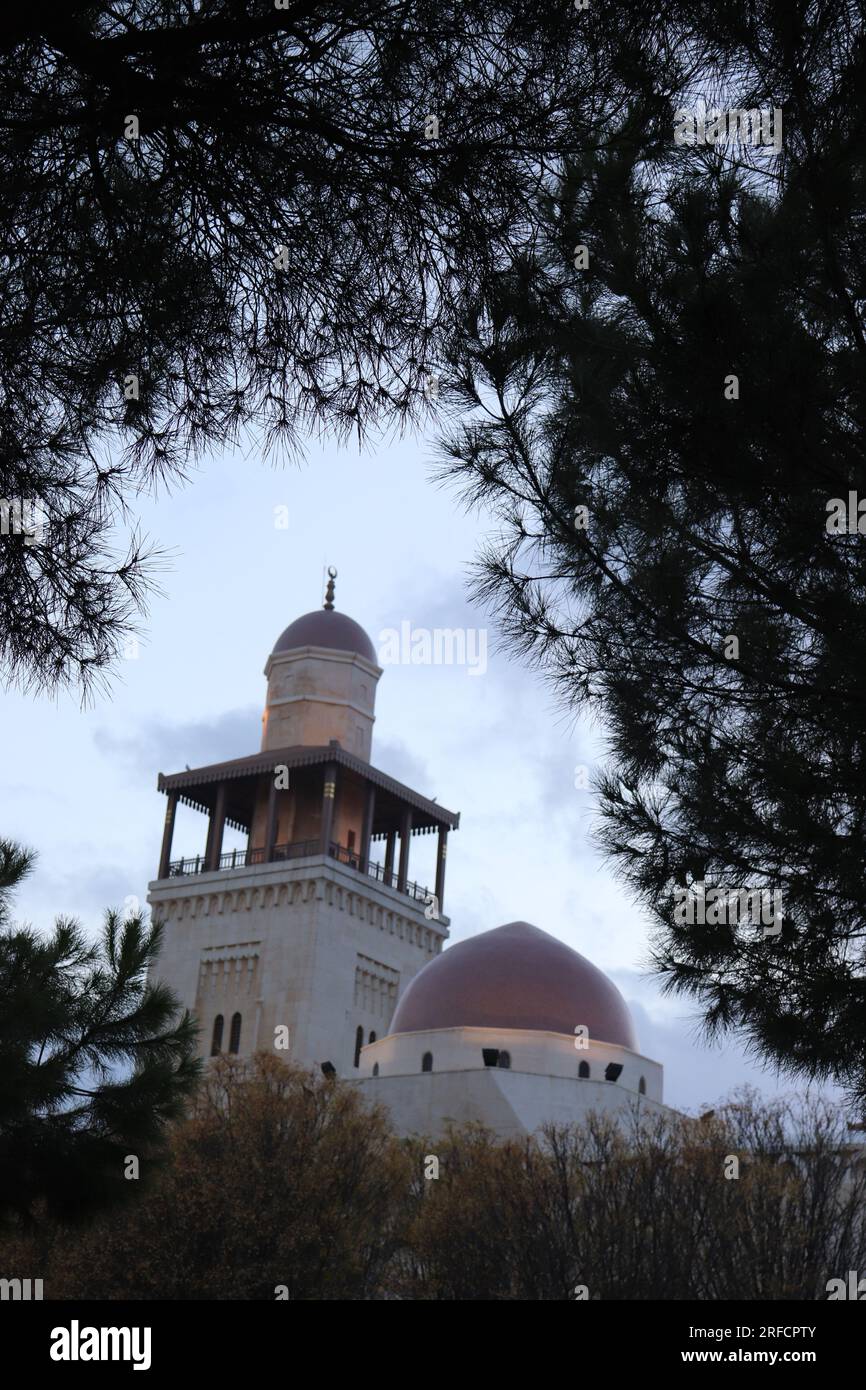 Amman, Jordan : The most beautiful mosque among trees (King Hussein Bin ...