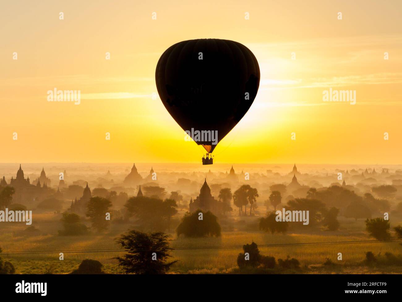 Balloon at sunrise over Old Bagan Temples in Myanmar Stock Photo - Alamy