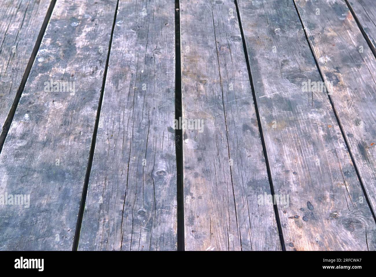 Recycled Pallet Wood Flooring Layouts