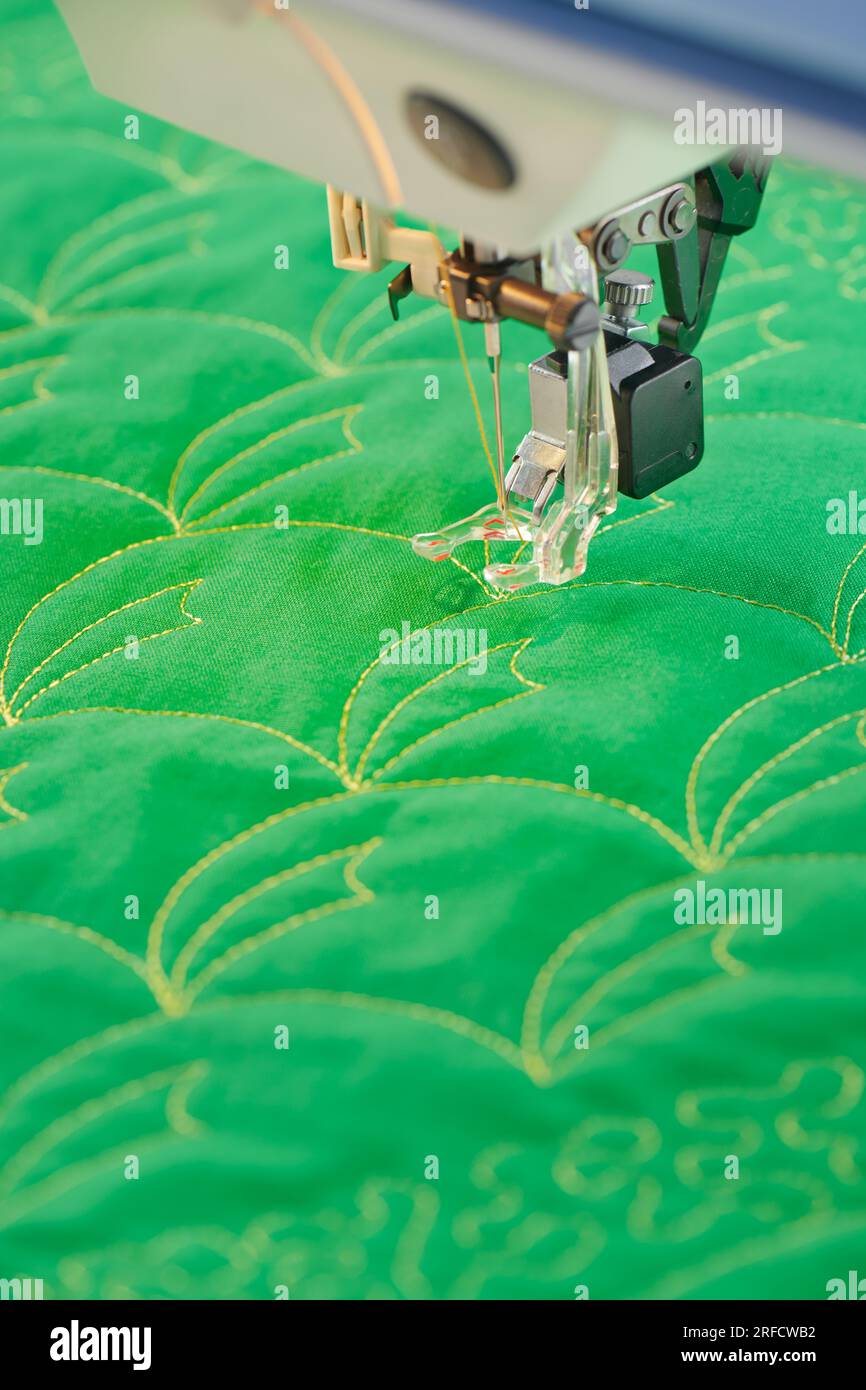 Process quilting with an electric sewing machine by using a free-motion ...