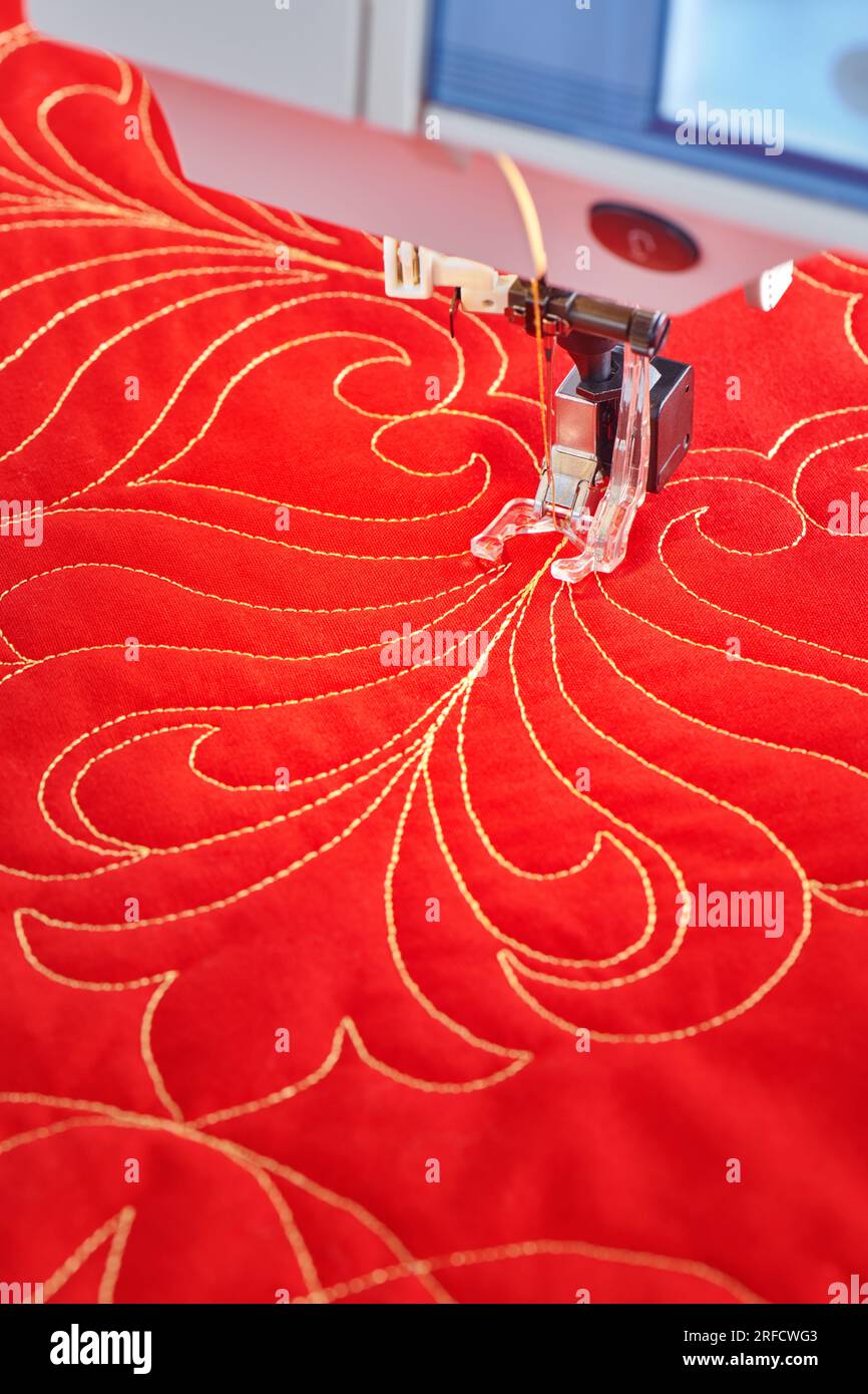Process quilting with an electric sewing machine by using a free-motion ...