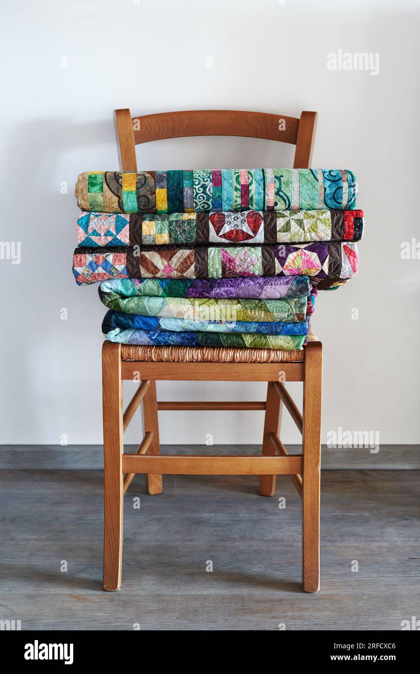 Pile of quilts hi-res stock photography and images - Alamy