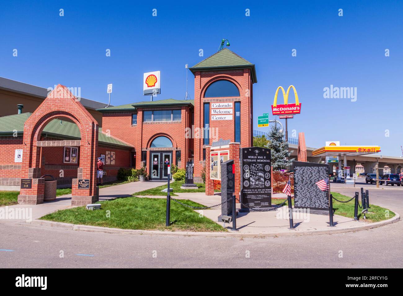 Visitor center welcome visitors hi-res stock photography and images - Alamy