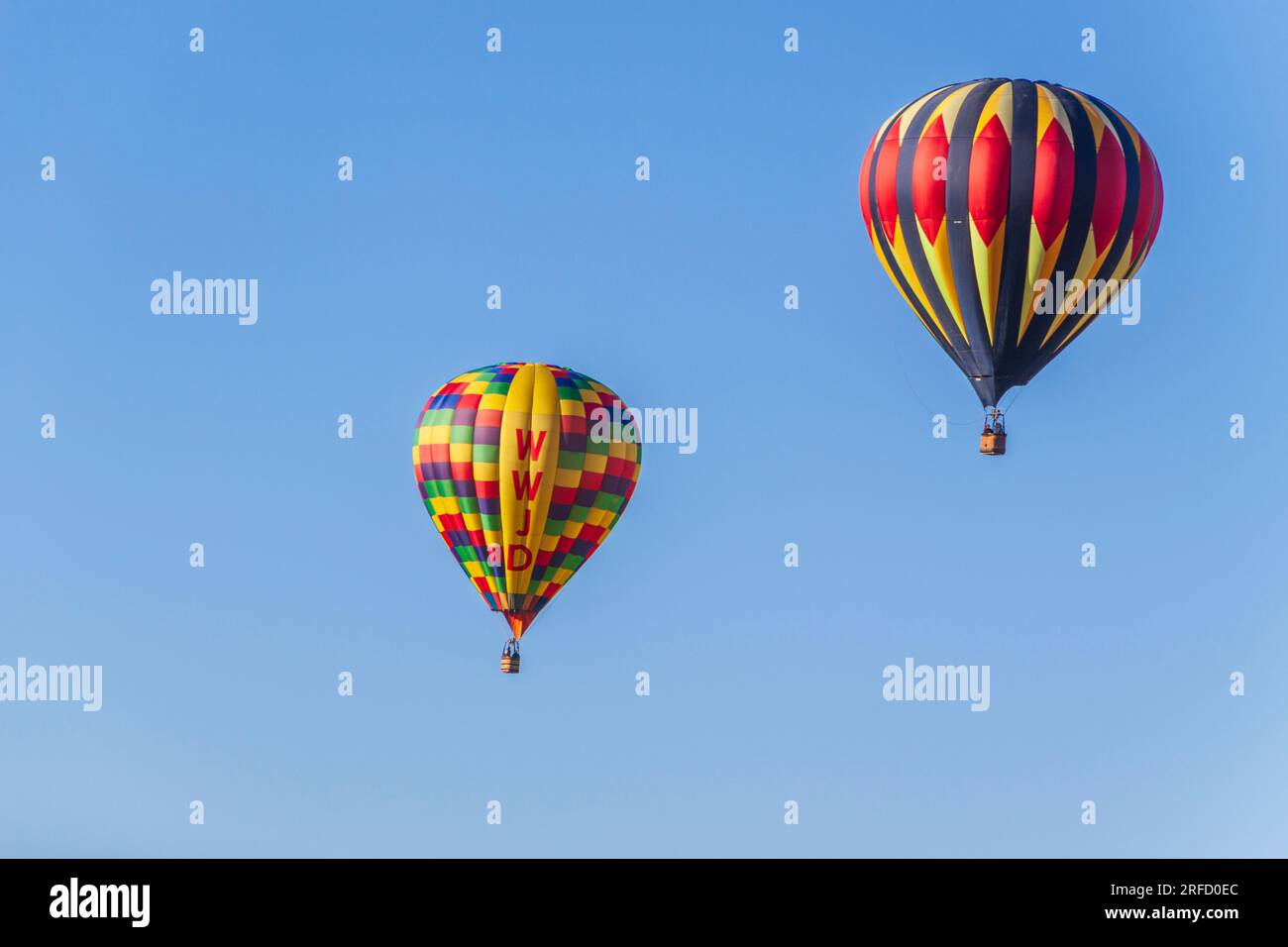 Largest hot air balloon hi-res stock photography and images - Alamy