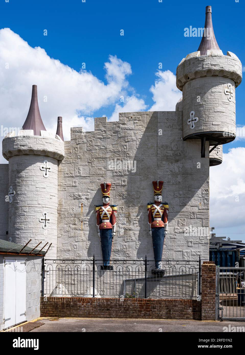 Promenade and beach at Littlehampton, West Sussex, UK, in summer ...