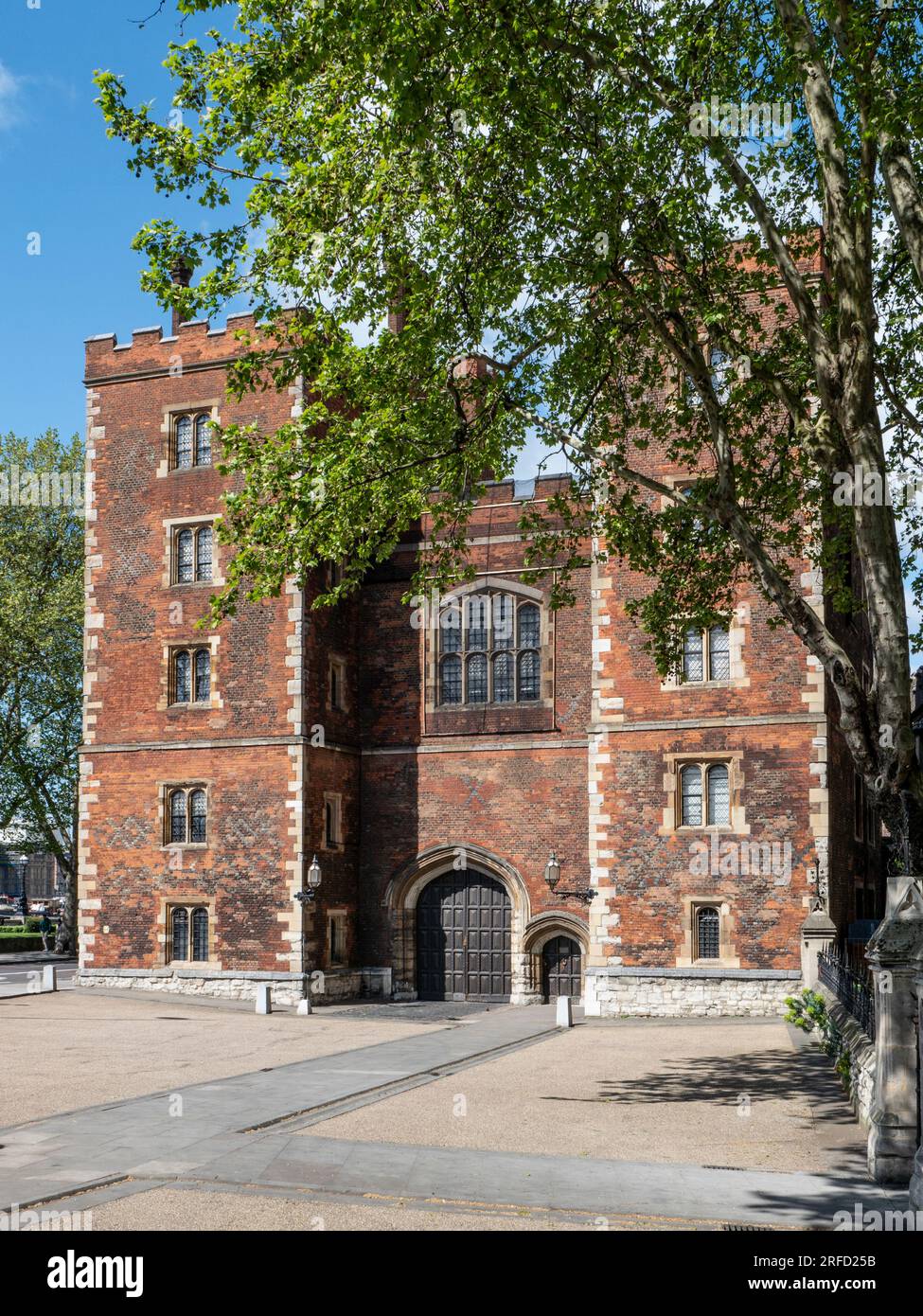 Lambeth Palace London. Morton's Tower. Red brick Tudor gatehouse ...
