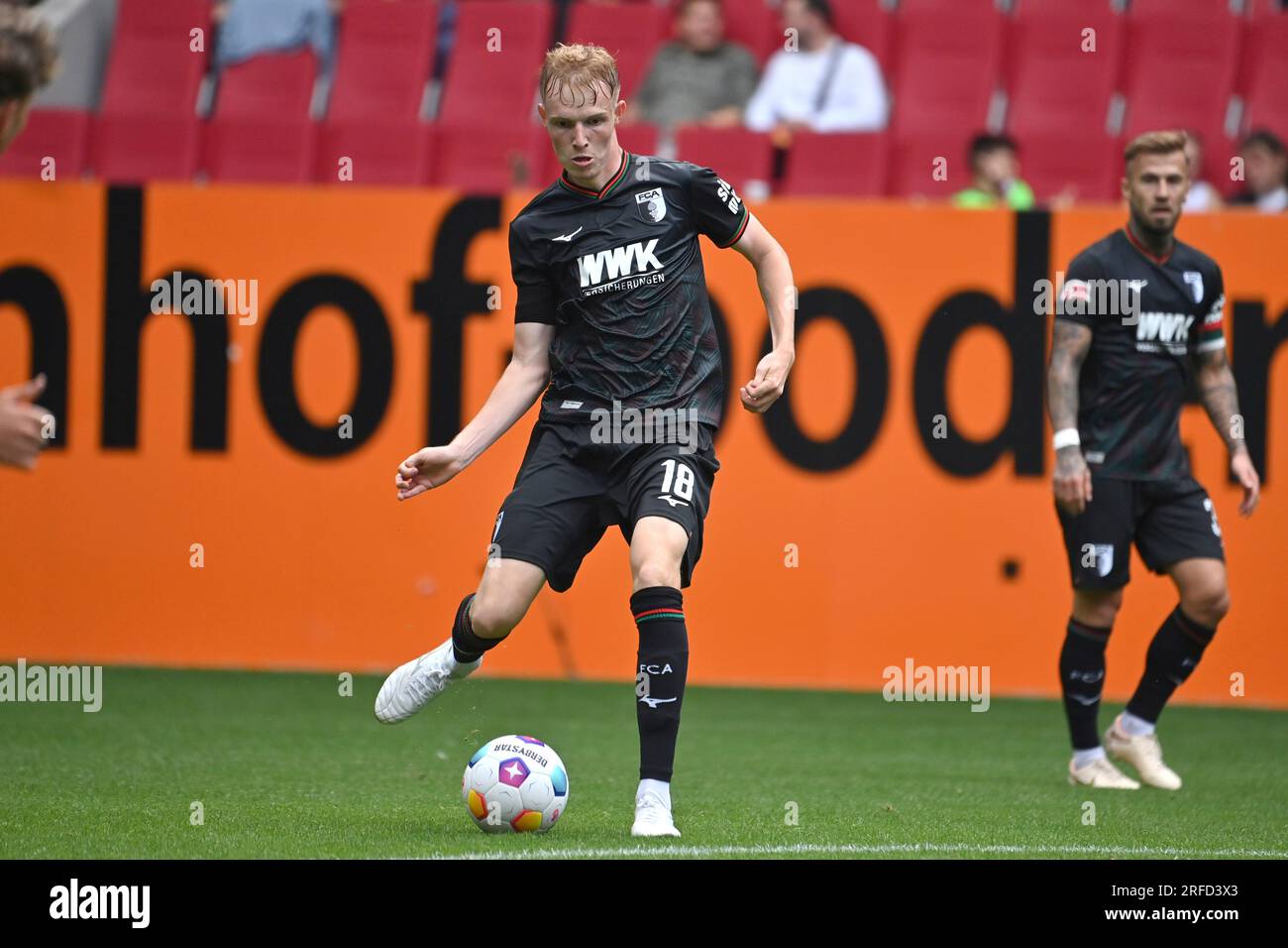 Tim BREITHAUPT (FC Augsburg), action, single action, single image, cut ...