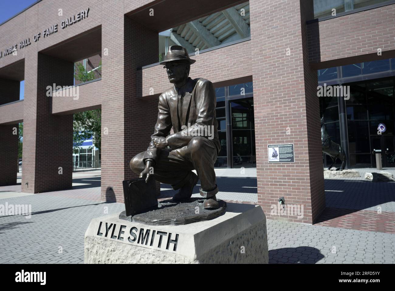 Statue of boise state broncos coach lyle smith albertsons stadium hi ...