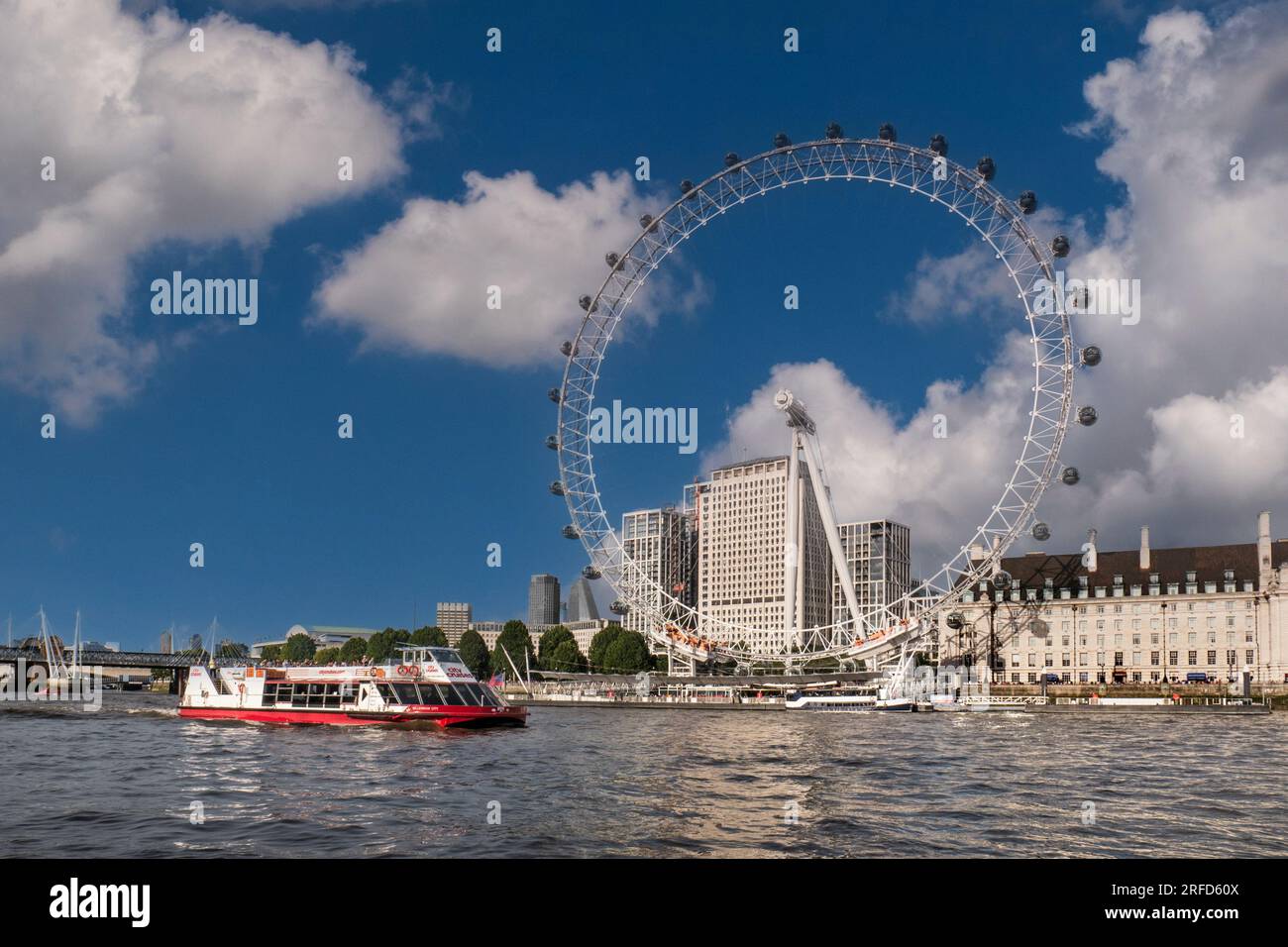 London Eye Boat Cruising 'City Cruises' River Thames tour upstream blue ...