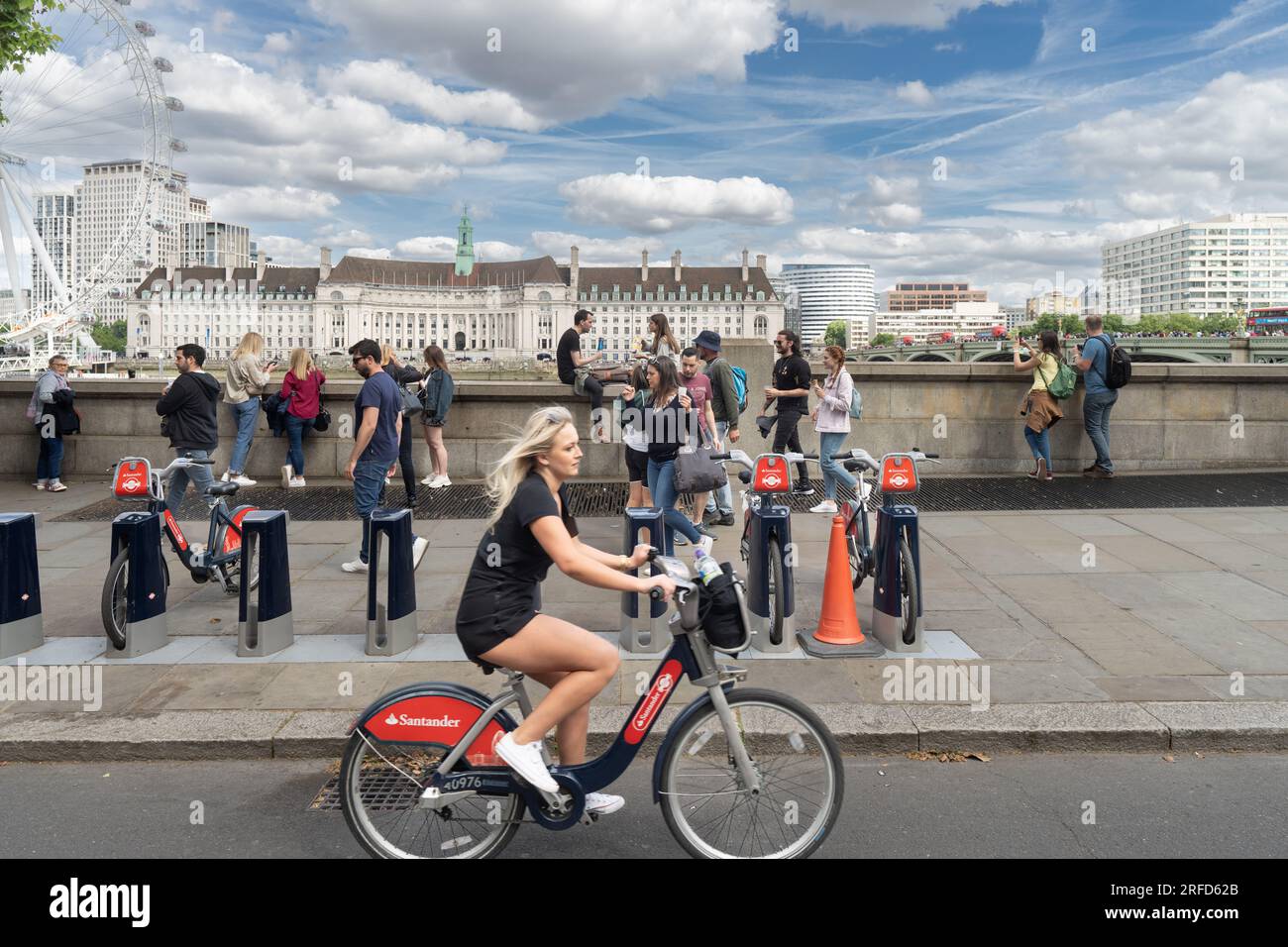 Victoria Embankment is part of the Thames Embankment, a road and river ...