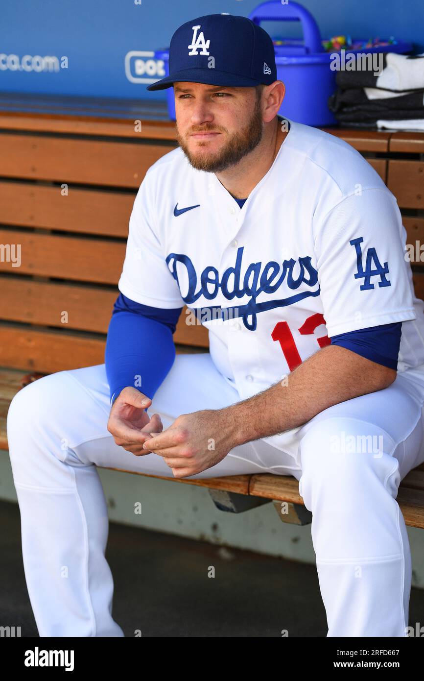 LOS ANGELES, CA - JUNE 04: Los Angeles Dodgers third baseman Max Muncy ...