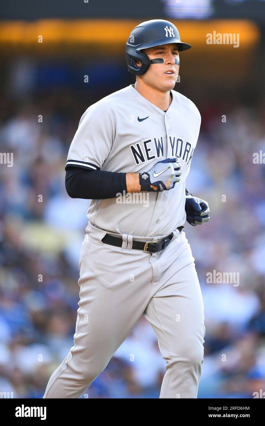 LOS ANGELES, CA - JUNE 04: New York Yankees first baseman Anthony Rizzo ...