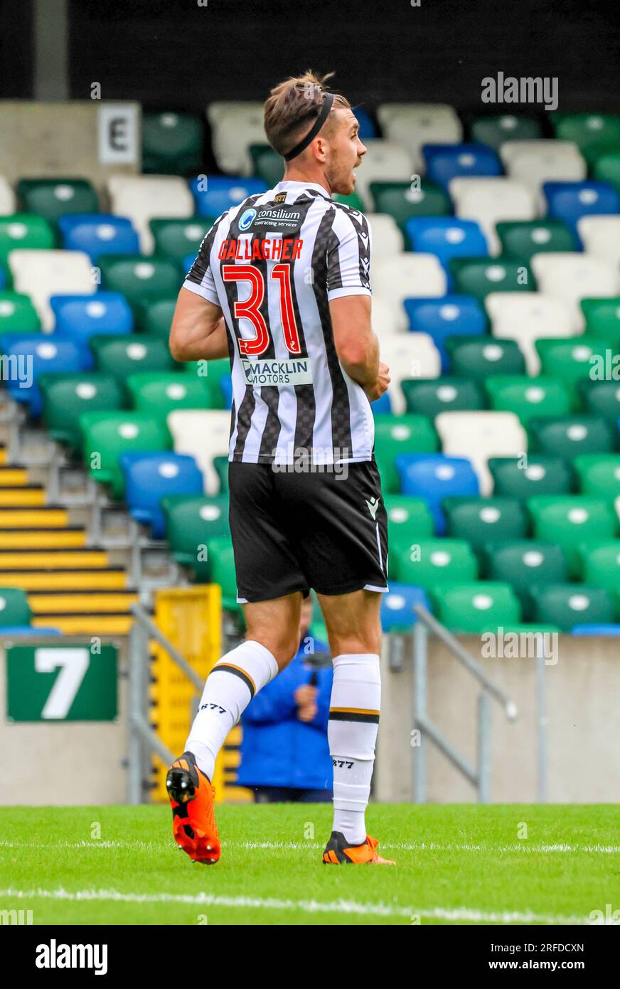Linfield footballer 2023 hi-res stock photography and images - Alamy