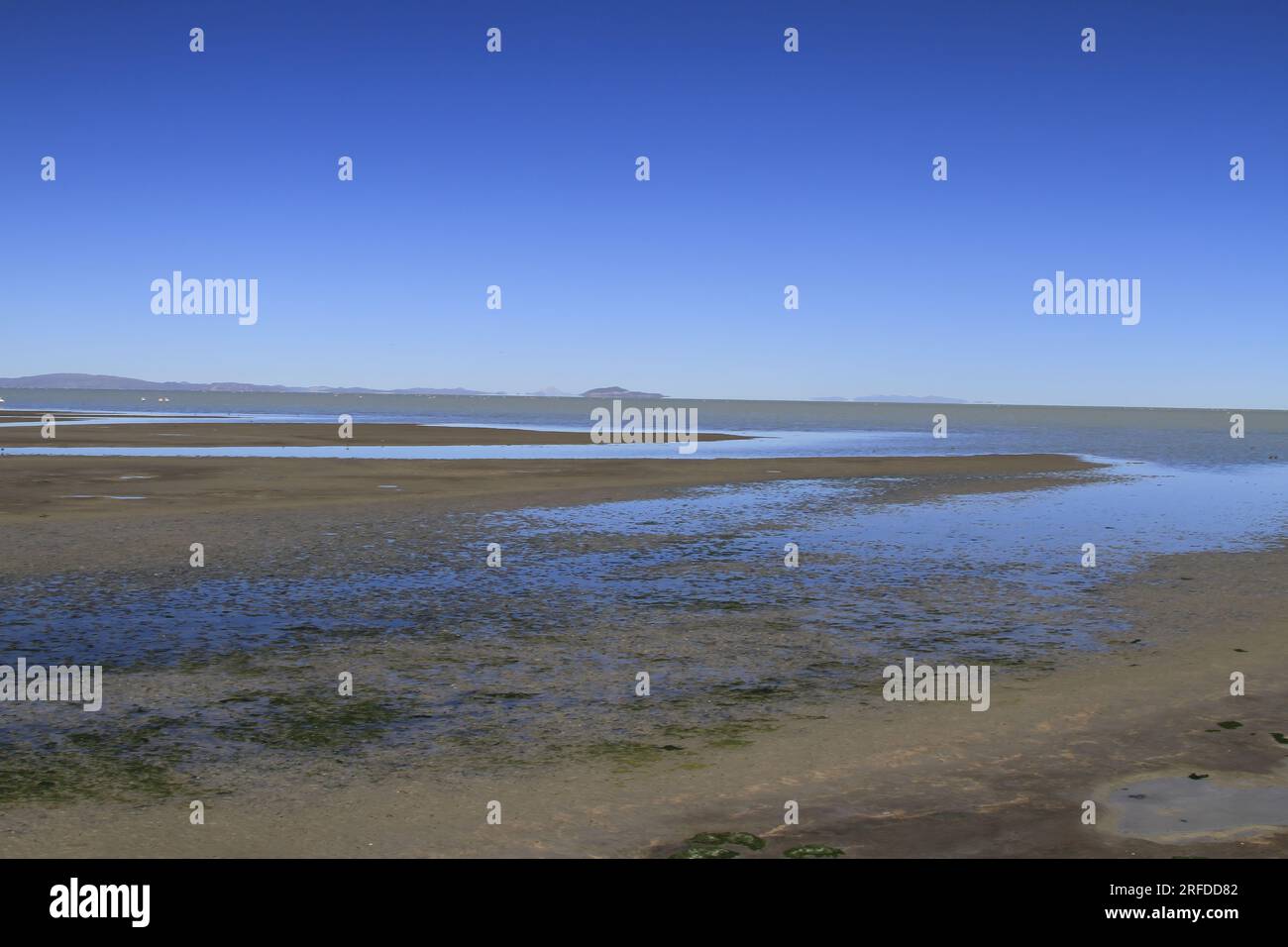 Lago Popo, Bolivia Stock Photo - Alamy