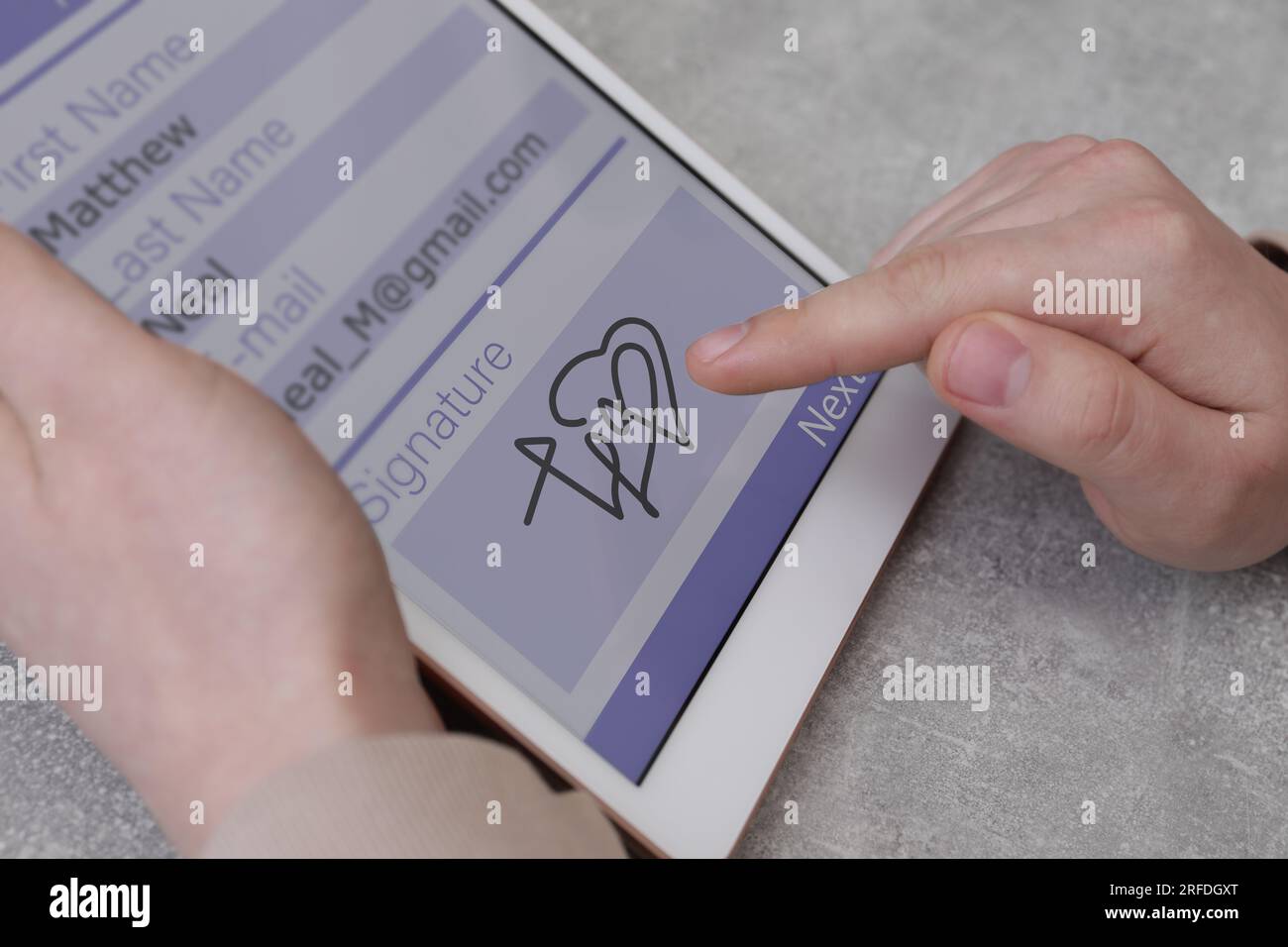 Electronic signature man using hi-res stock photography and images - Alamy