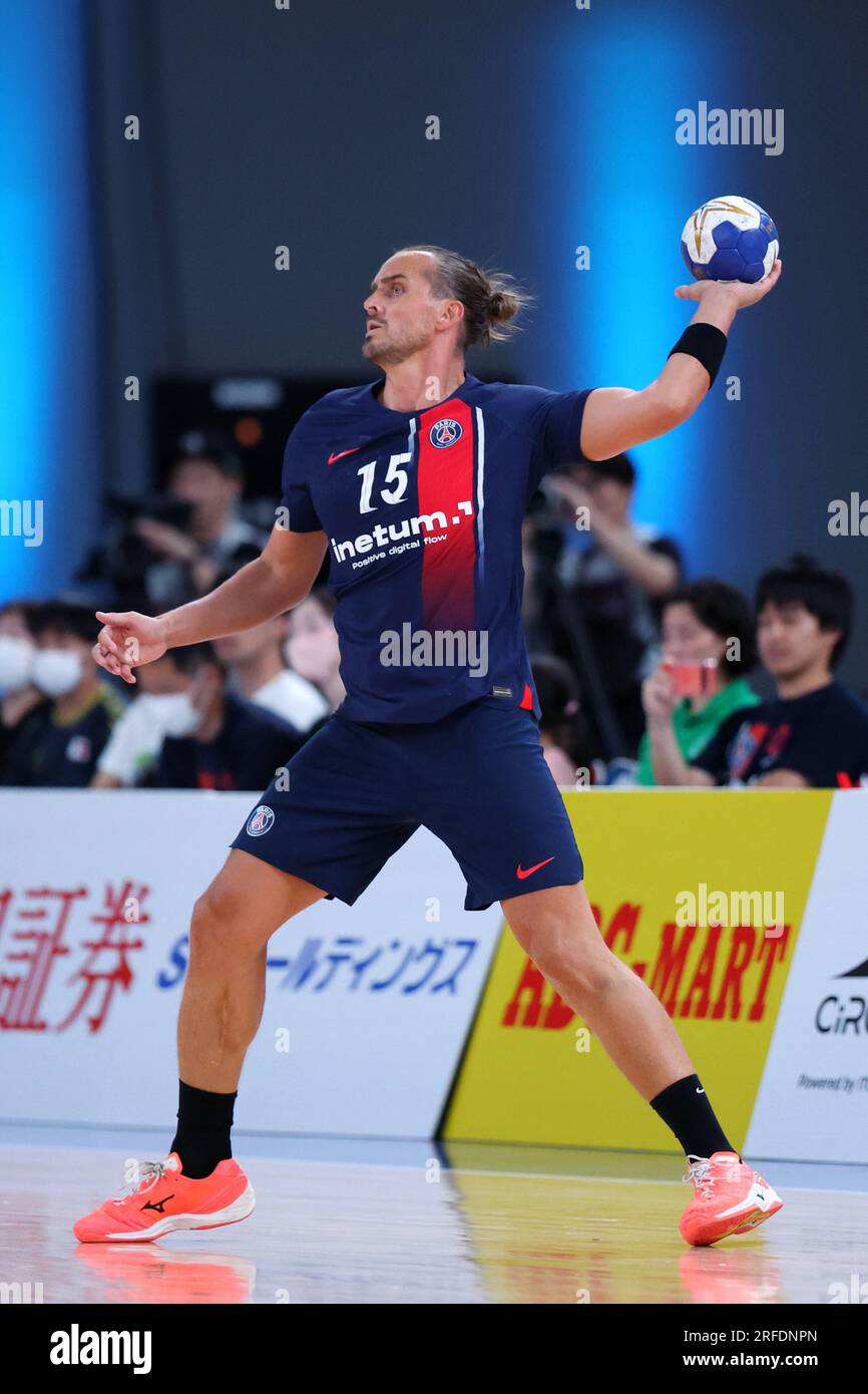 Kent nishimura hi-res stock photography and images - Alamy