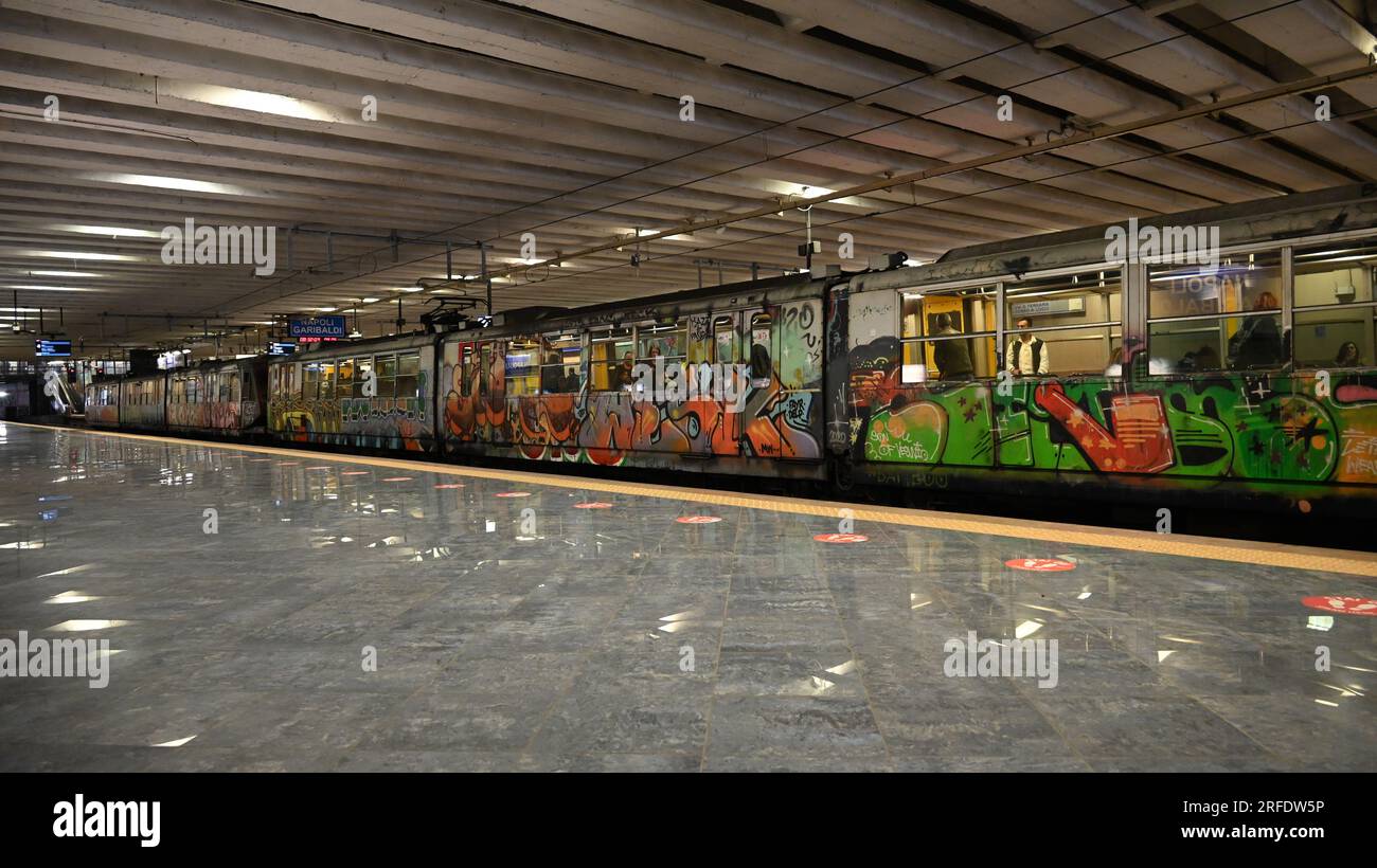 Naples Train Station Stock Photo - Alamy