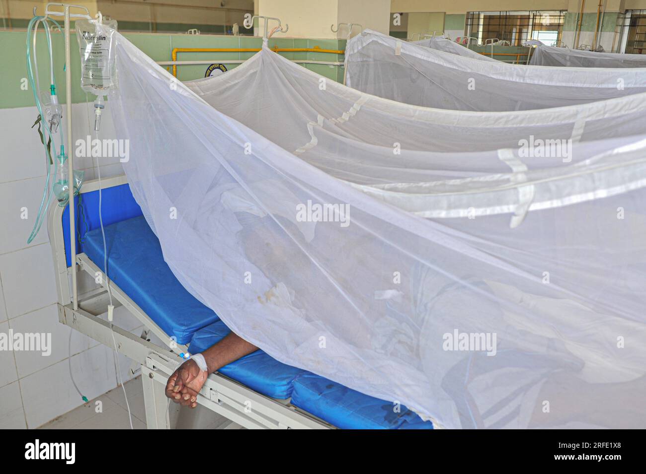 People with dengue receive treatment at the Dengue ward of the Sylhet ...