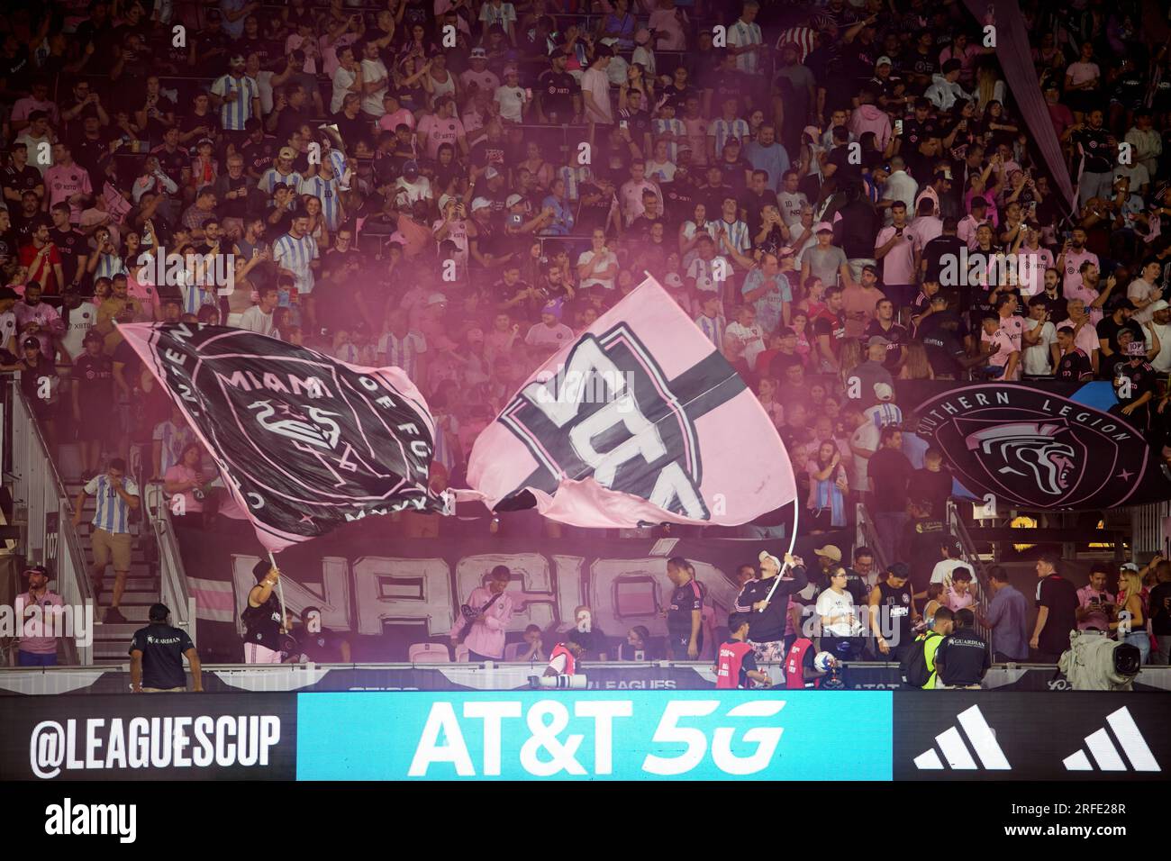 Inter miami fans hi-res stock photography and images - Alamy