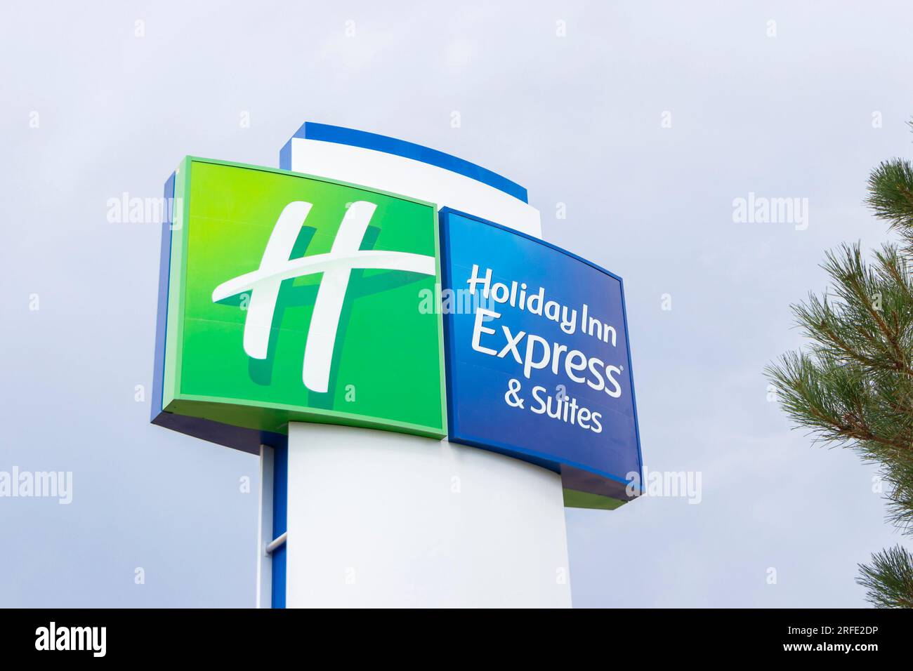 Holiday Inn Express Logo H
