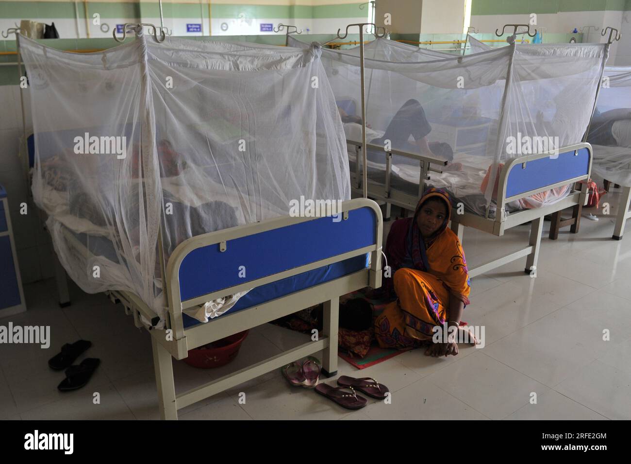 People with dengue receive treatment at the Dengue ward of the Sylhet ...