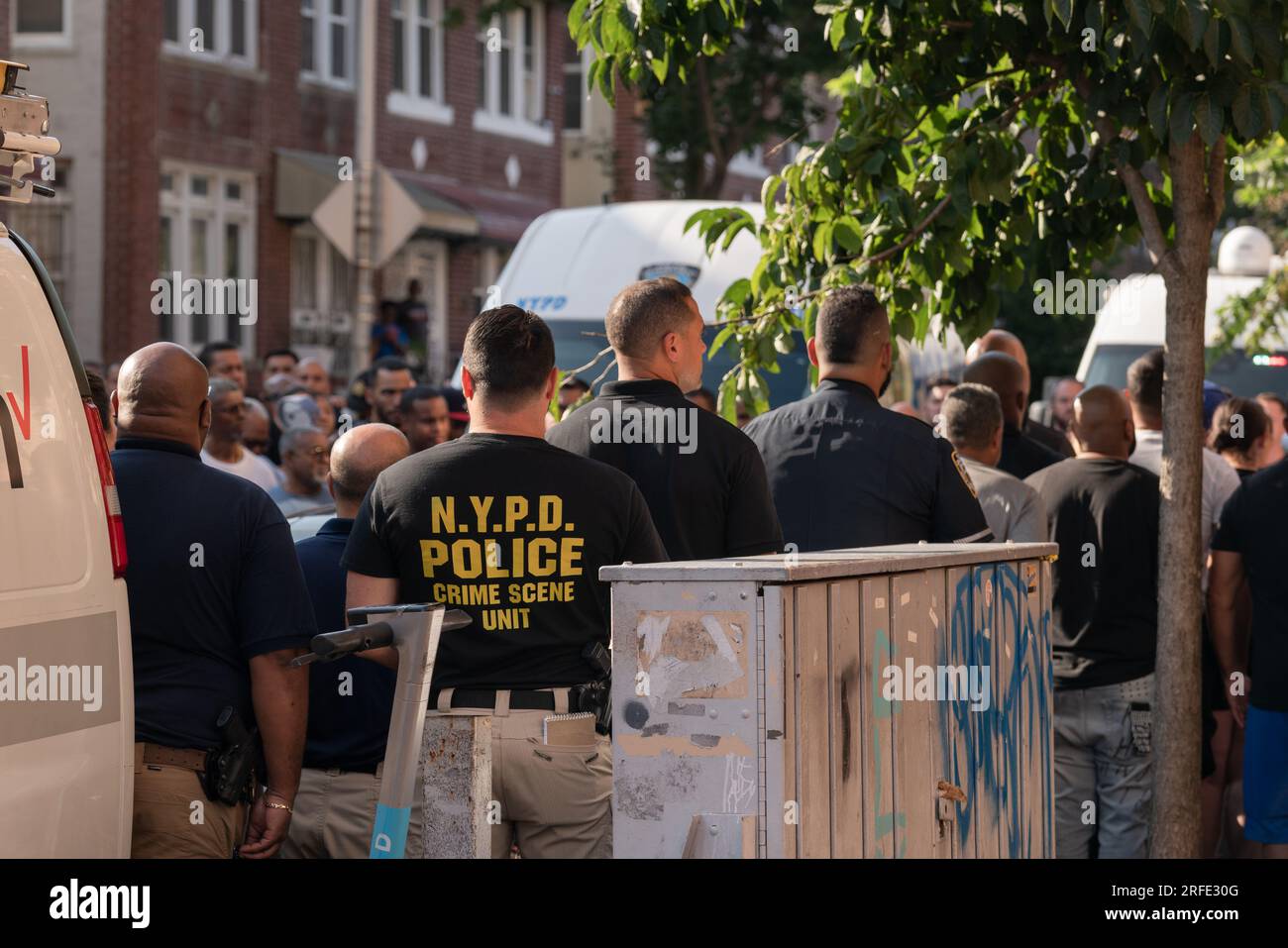Nypd 43 precinct hi-res stock photography and images - Alamy