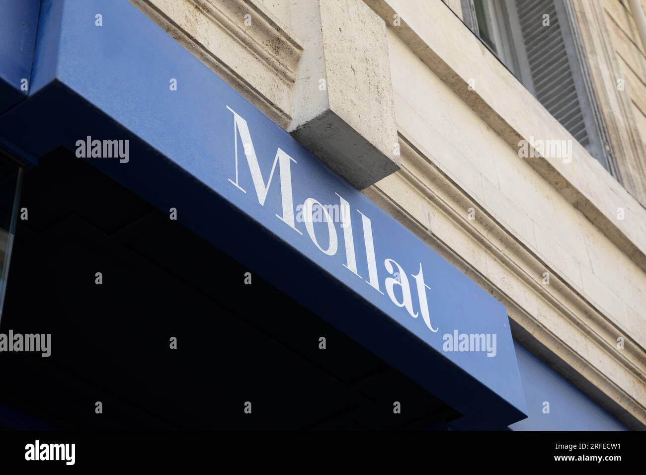 Book store library logo sign hi-res stock photography and images - Alamy