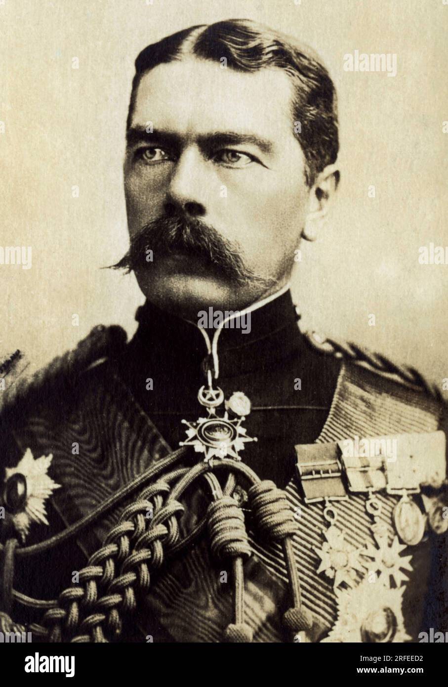 Portrait de Lord Kitchener de Karthoum (1850-1916), militaire anglais ...