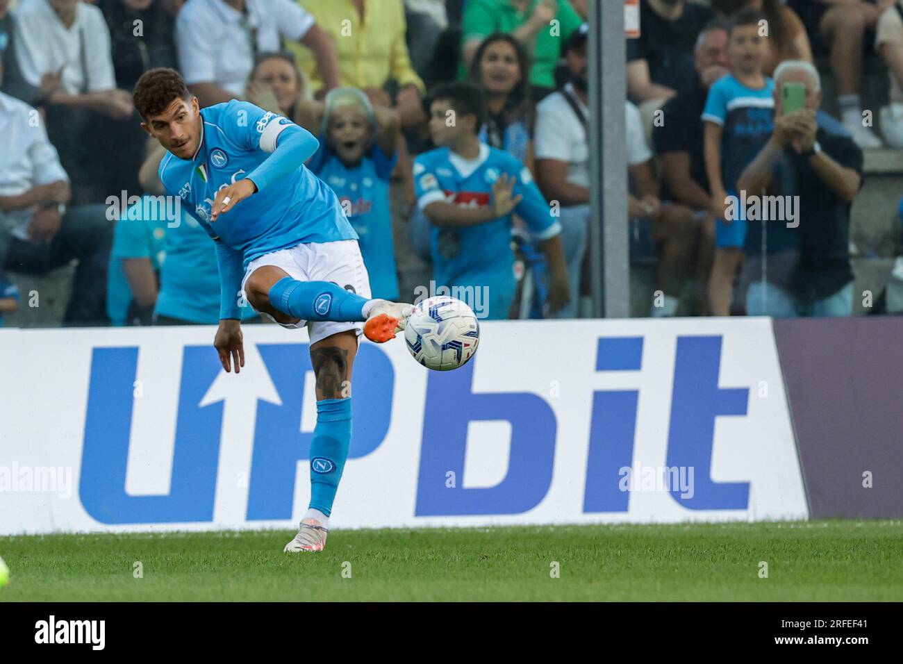 SSC Napoli's Italian defender Giovanni Di Lorenzo controls the ball ...