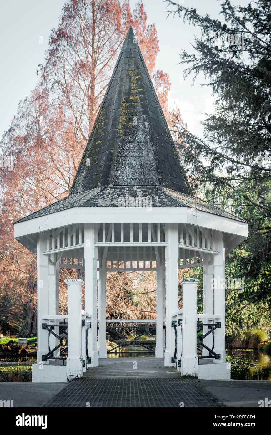 Gazebo type hi-res stock photography and images - Alamy