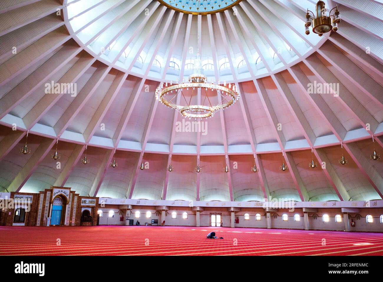 Sheikh khalifa mosque hi-res stock photography and images - Alamy