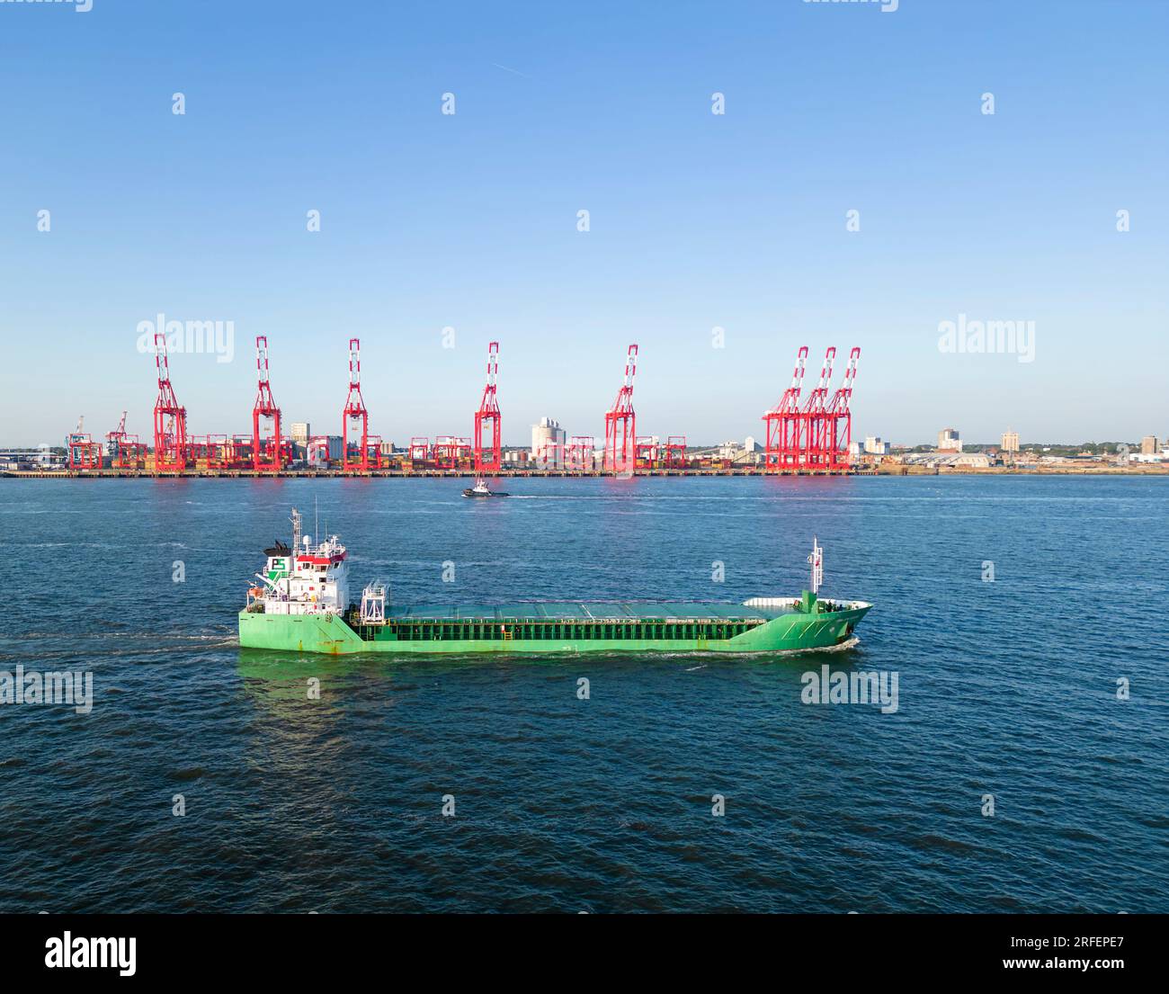 British container dock hi-res stock photography and images - Alamy