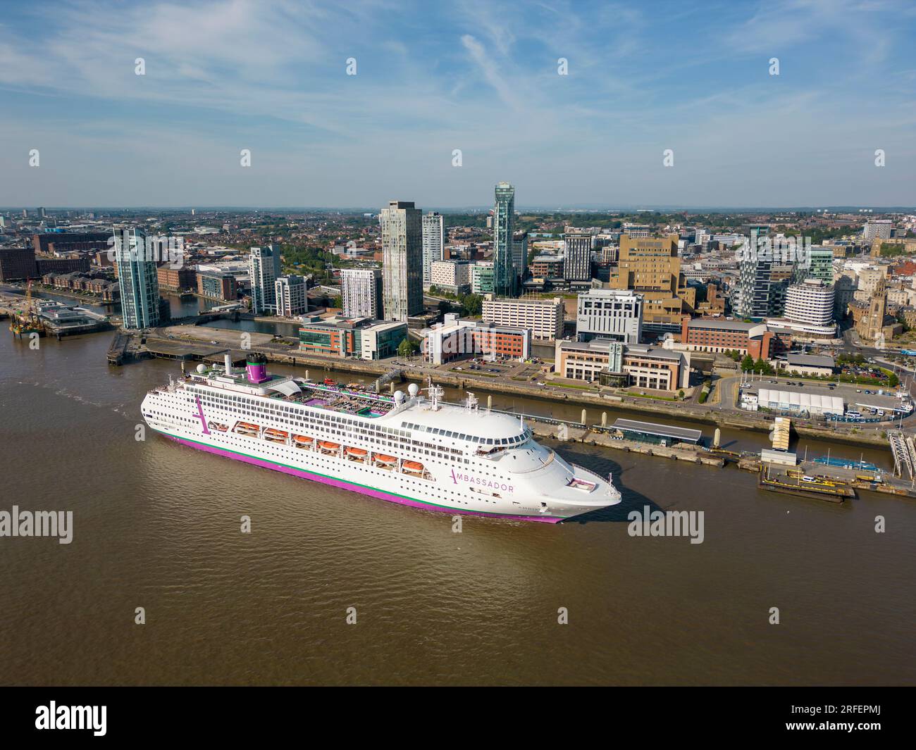 Ambience cruise hi-res stock photography and images - Alamy
