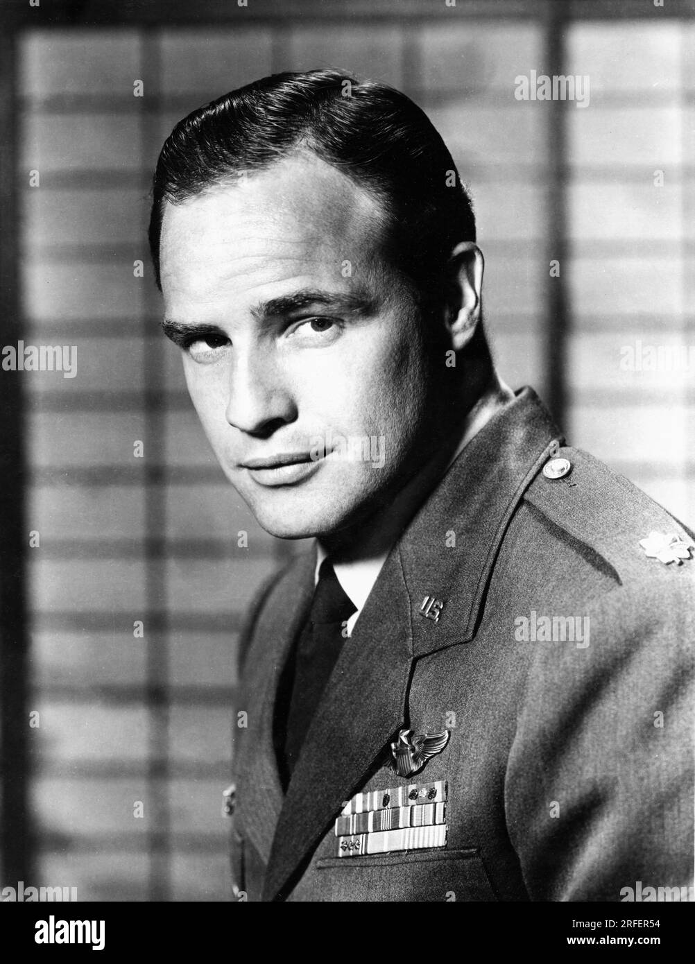 Marlon brando portrait hi-res stock photography and images - Alamy