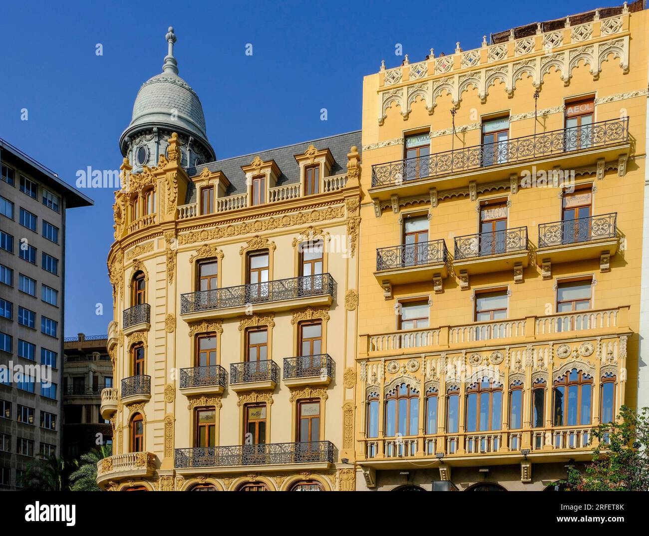 Spain, Valencia, Town Hall Square (Plaza del Ayuntamiento), building ...
