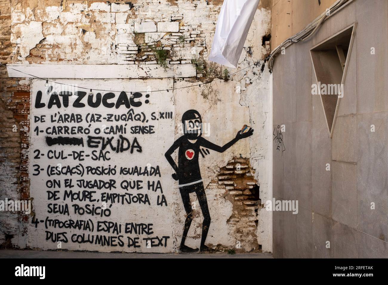 Spain, Valencia, barrio del Carmen, street art, David de Limón man ...