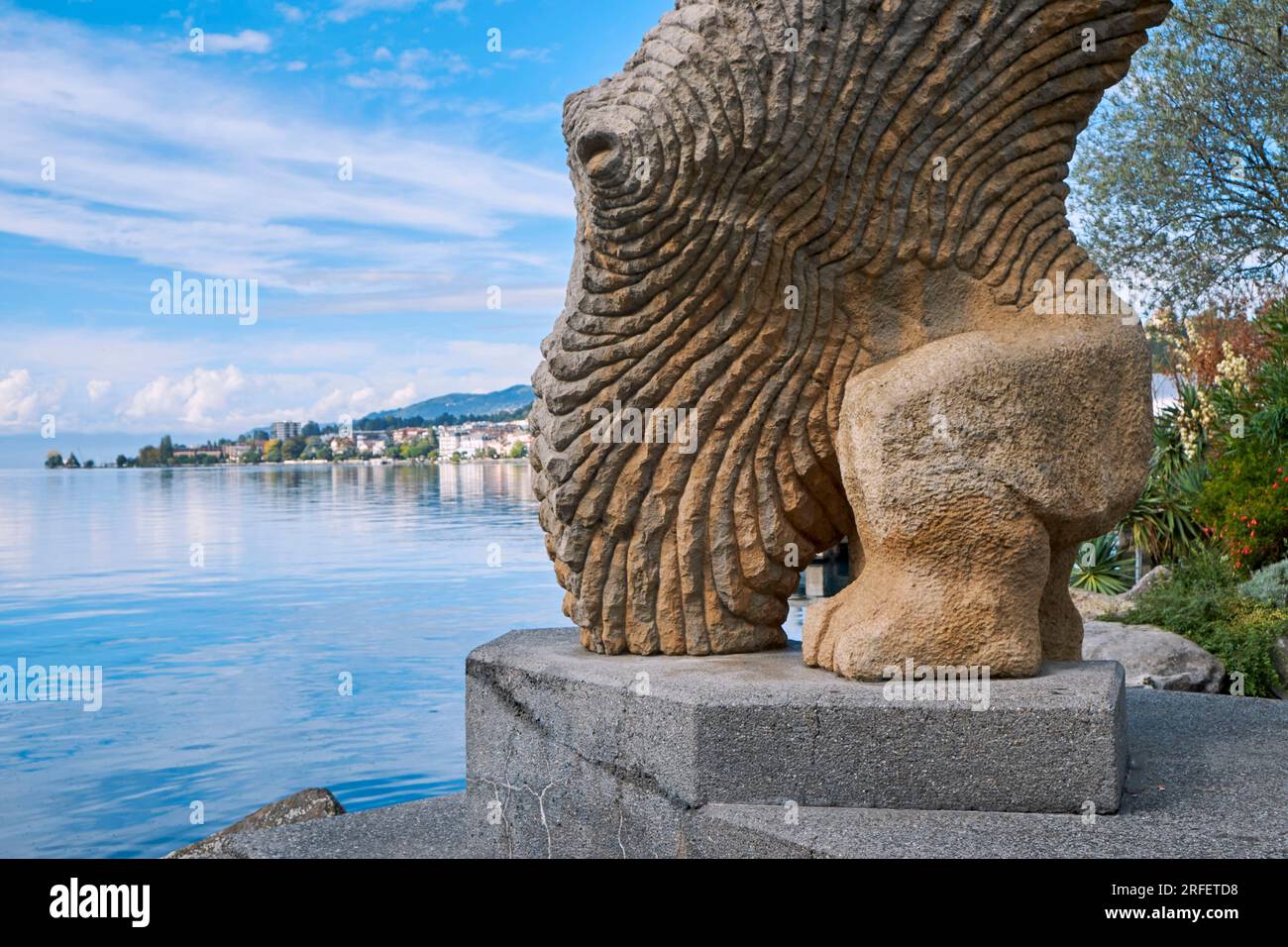 Switzerland, Canton of Vaud, Montreux, the quays on the shores of Lake ...