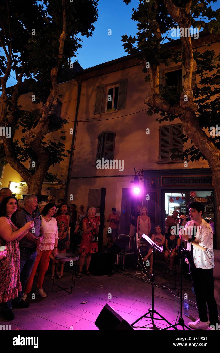 Coquillon hi-res stock photography and images - Alamy