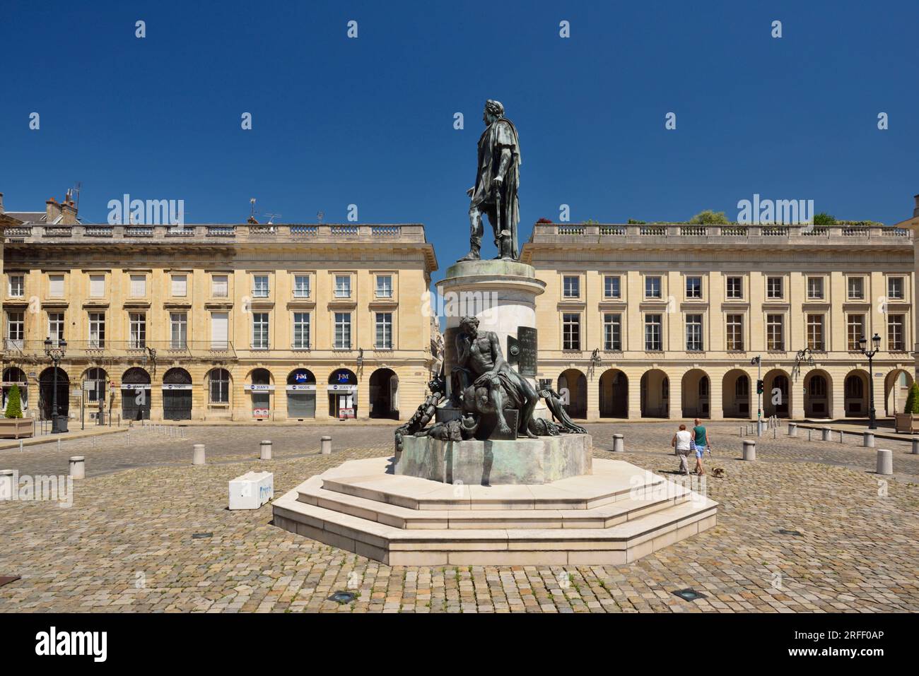 France, Marne, Reims, Place Royale, statue of Louis the 15th, two women ...