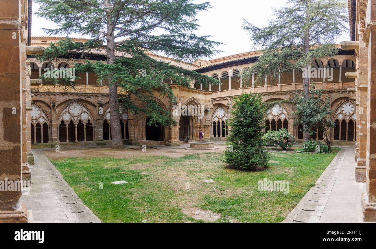 Moncayo aragon hi-res stock photography and images - Alamy