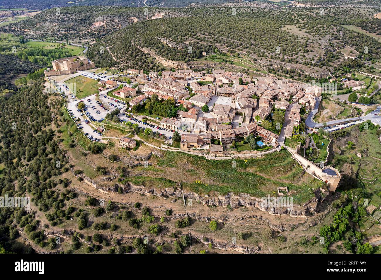 Medieval spain architecture hi-res stock photography and images - Alamy