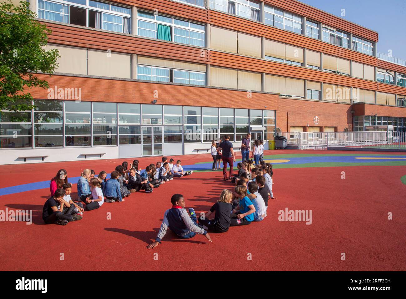 France, Hauts de Seine, Puteaux, elementary school Marius Jacotot, back ...