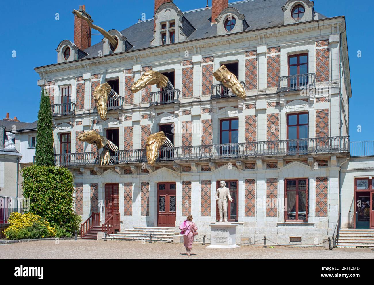 Robert houdin magic house hi-res stock photography and images - Alamy