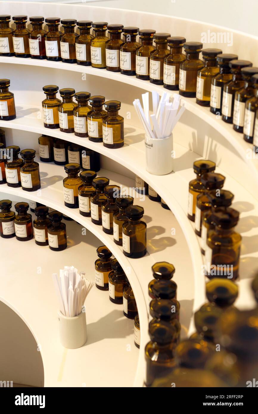 Perfume organ hi-res stock photography and images - Alamy