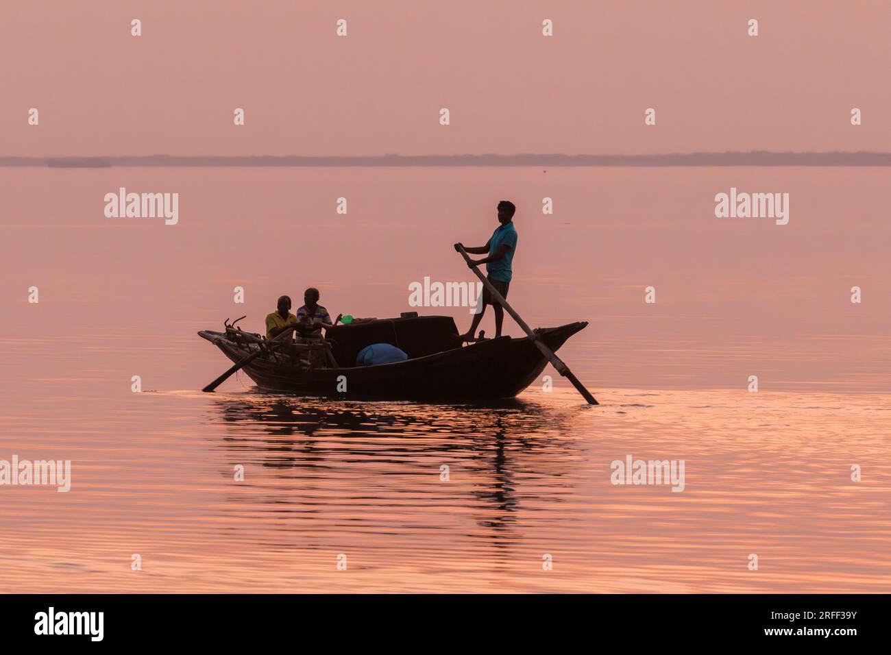 Local fishing boat on a Sunderbans inlet, Sunderbans, Ganges Delta, Bay ...